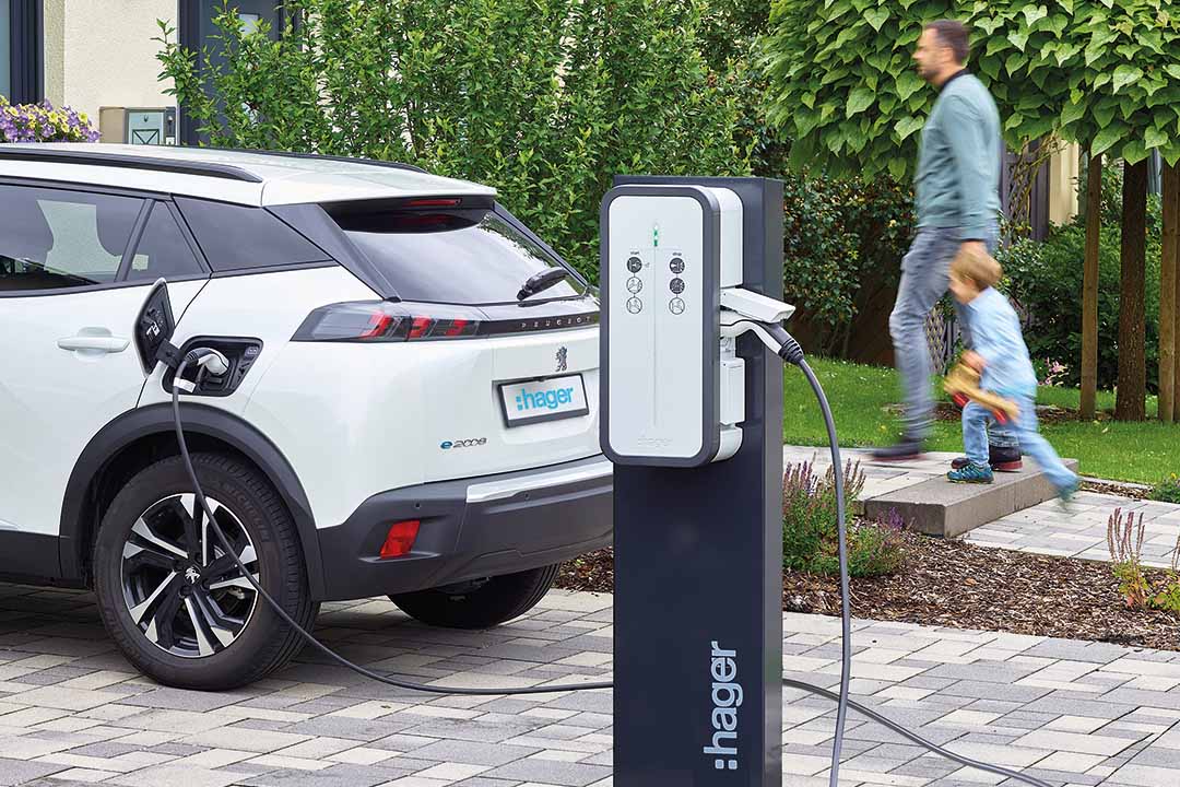 Wallbox witty one: 15 Gründe für die E-Ladesäule von Hager