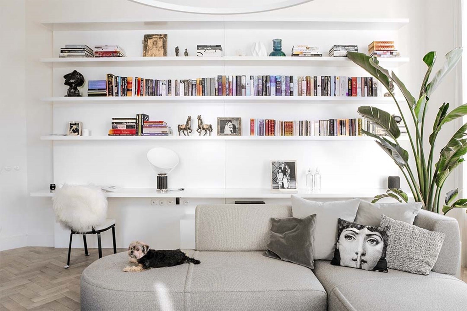 Flat with a bow window