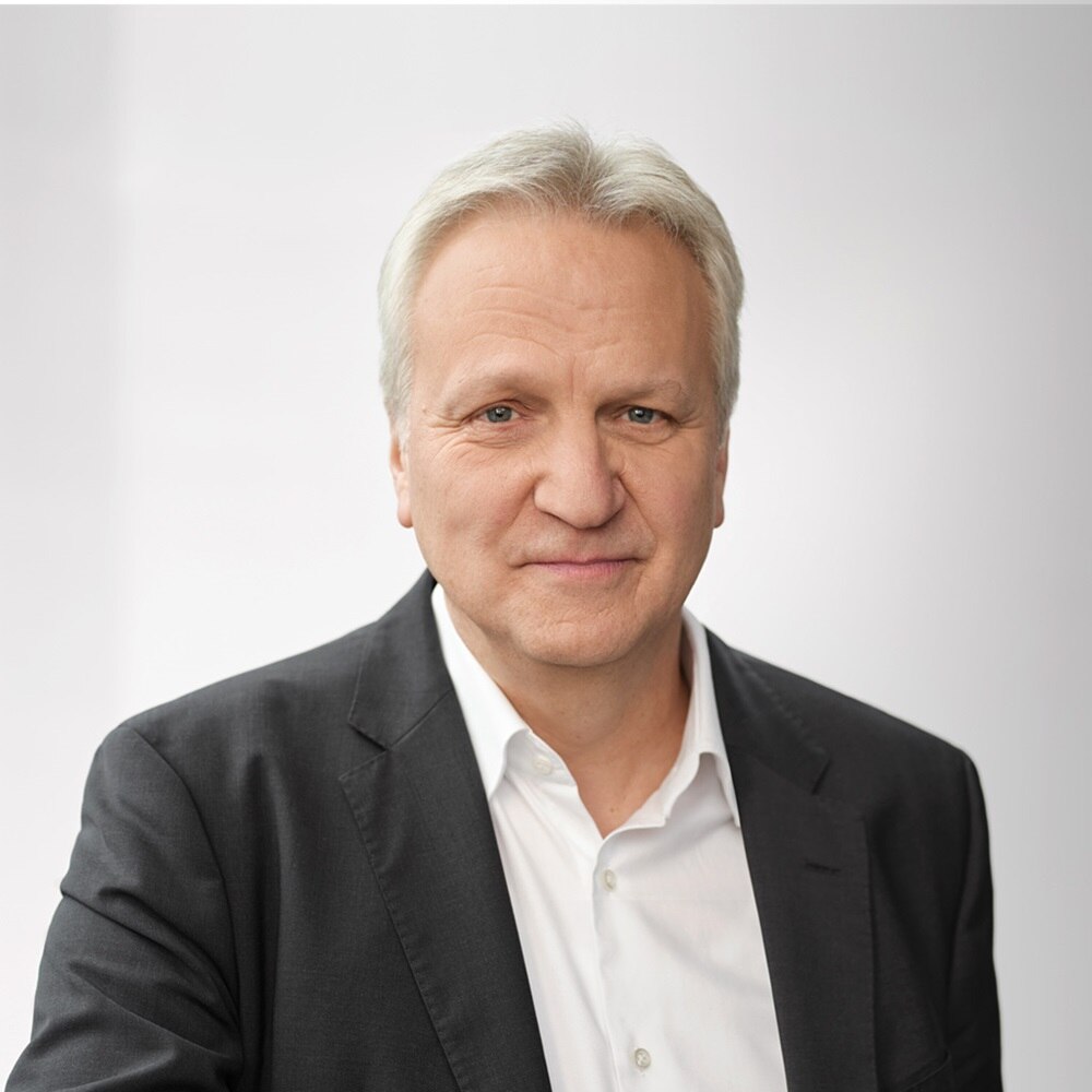 Meet the leaders that revolutionize our management