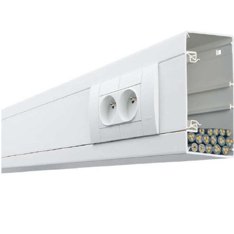 Equipez vos bureaux de goulottes de câblage | Hager Belgique