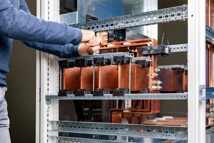 TGBT quadro evo pour des projets jusqu'à 4000A | Hager